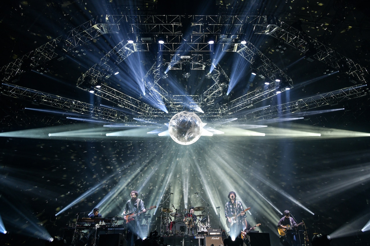 back numberアリーナツアーファイナルWOWOW放送＆配信記念｜ロックバンドとしての矜持を見せつけた最終公演をレポート - 音楽ナタリー 特集・インタビュー